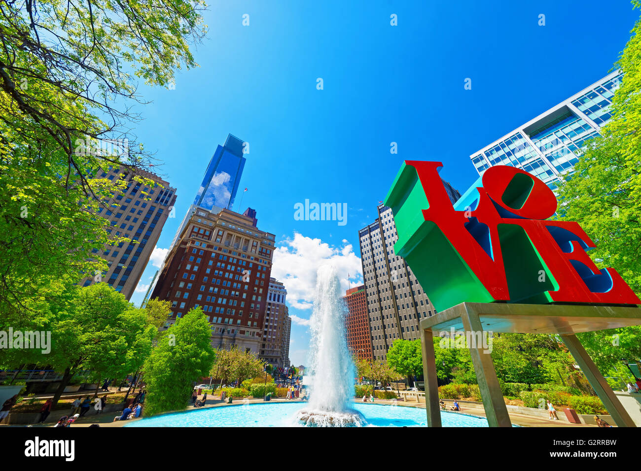 Love statue philadelphia hi-res stock photography and images - Alamy