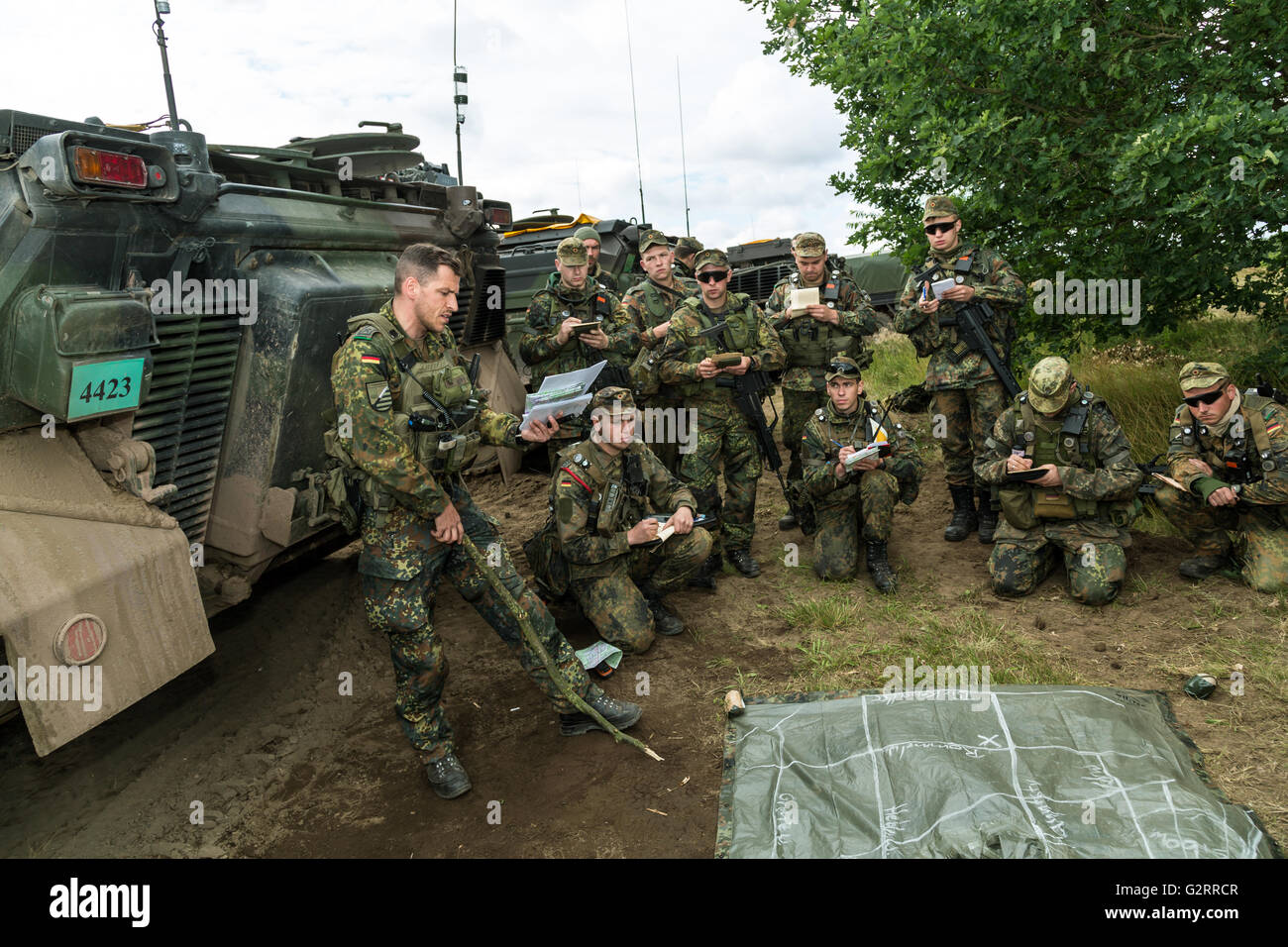 Mechanized infantry company hi-res stock photography and images - Alamy