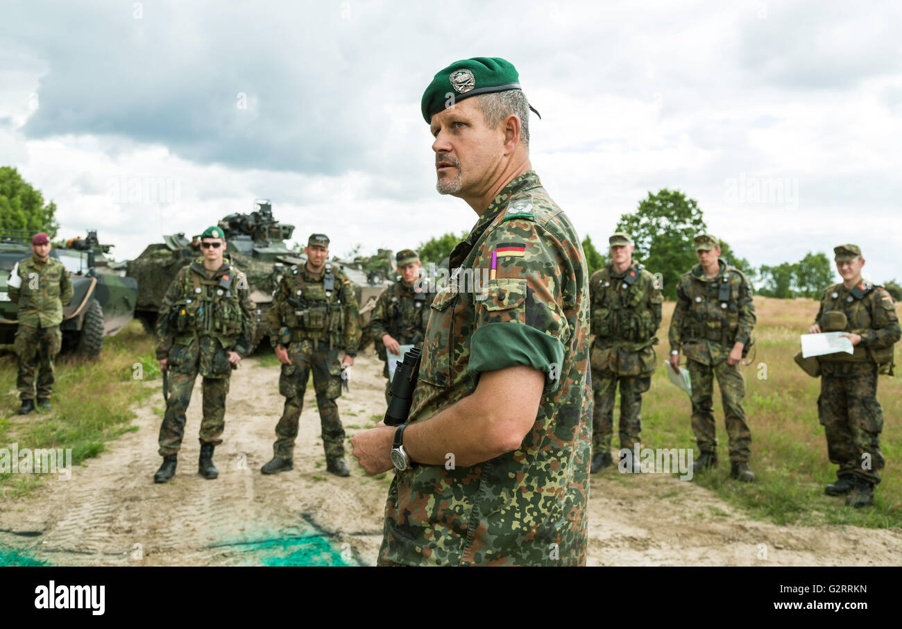 Mechanized infantry company hi-res stock photography and images - Alamy