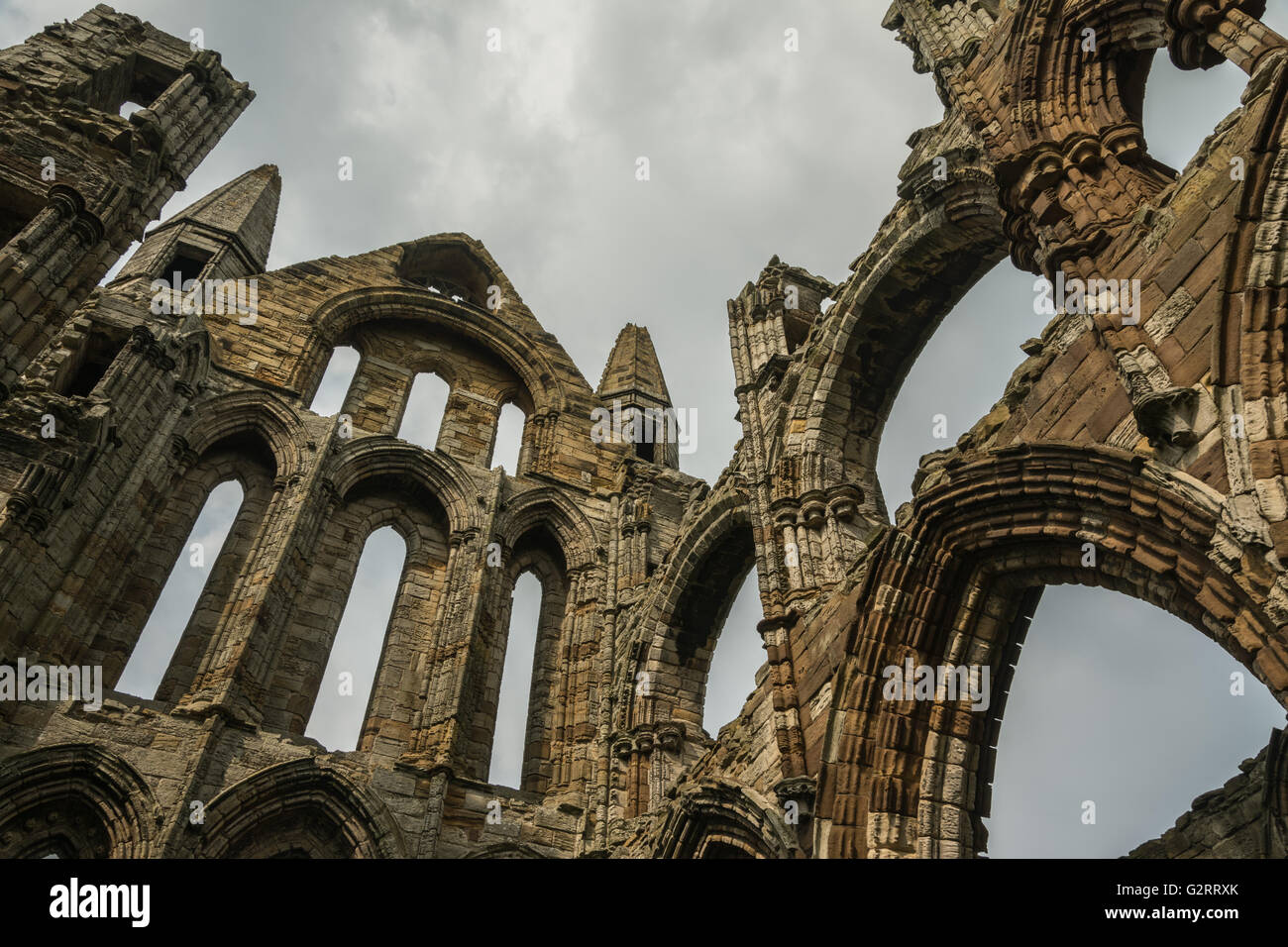 Whitby abbey and spooky hi-res stock photography and images - Alamy