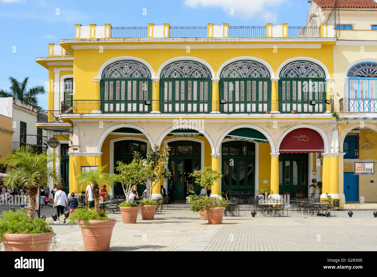 Cuban colonial architecture hi-res stock photography and images - Alamy