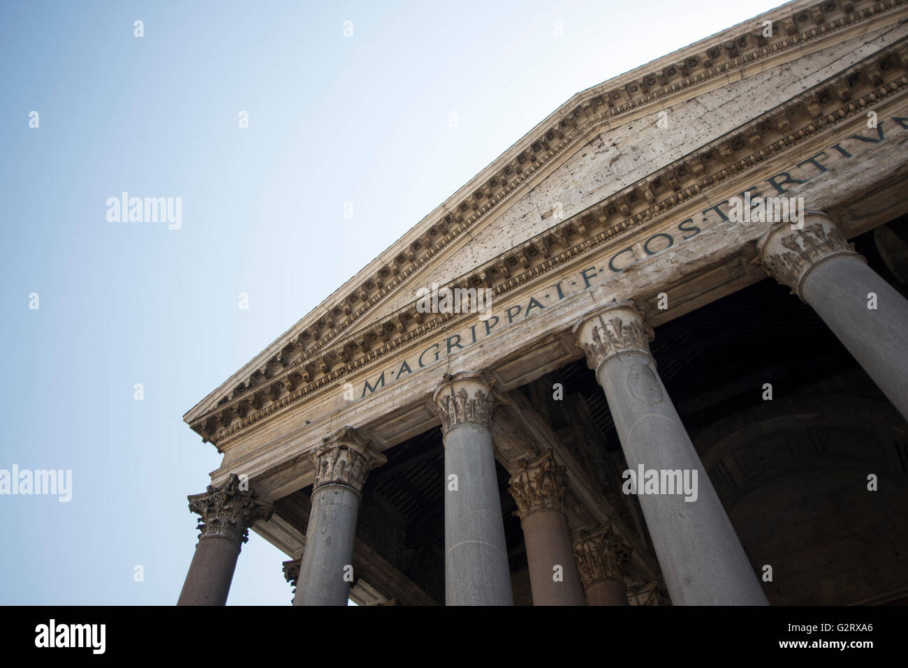 Exterior columns at the pantheon hi-res stock photography and images ...