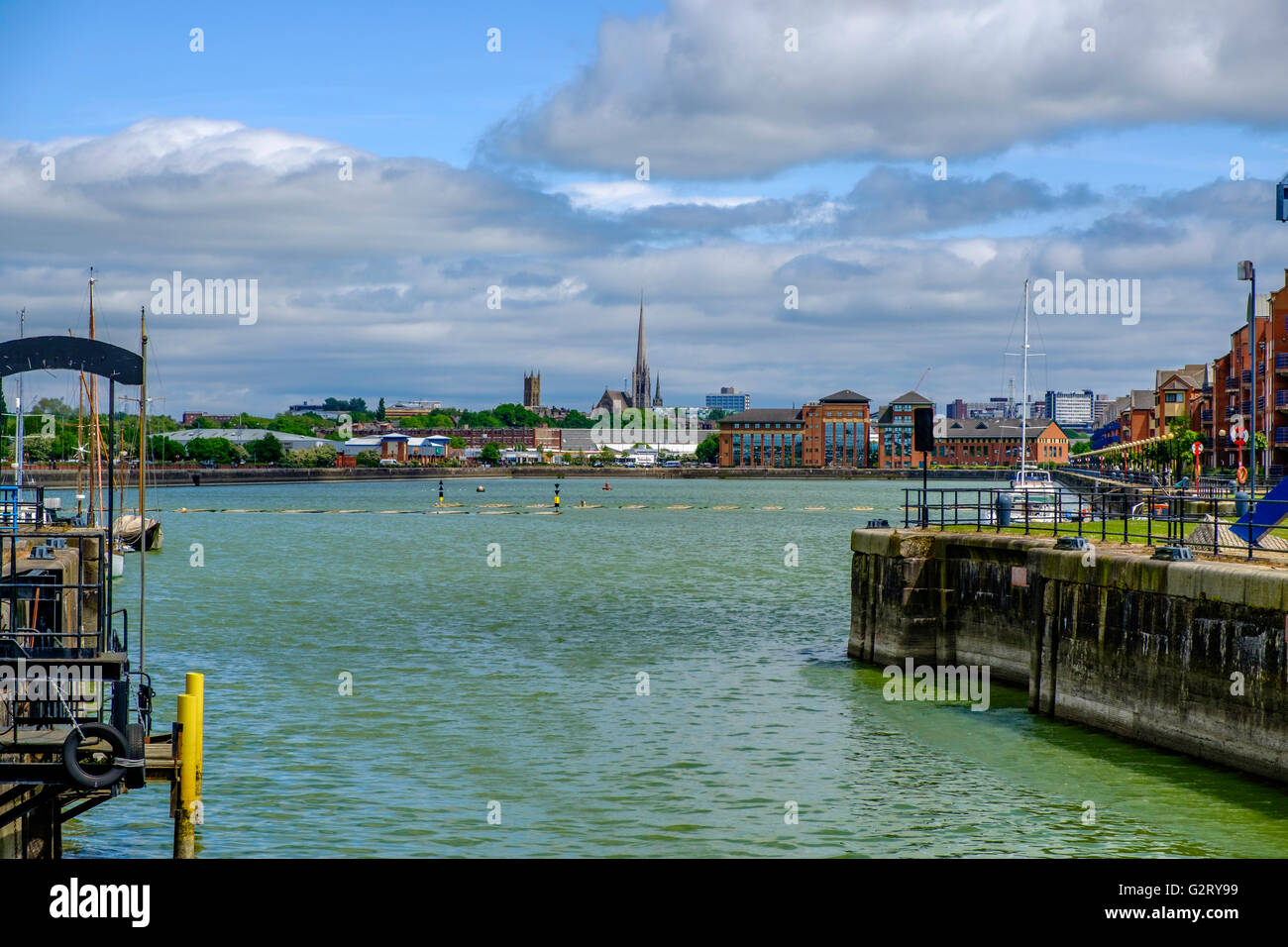 Pontoon docks hi-res stock photography and images - Alamy