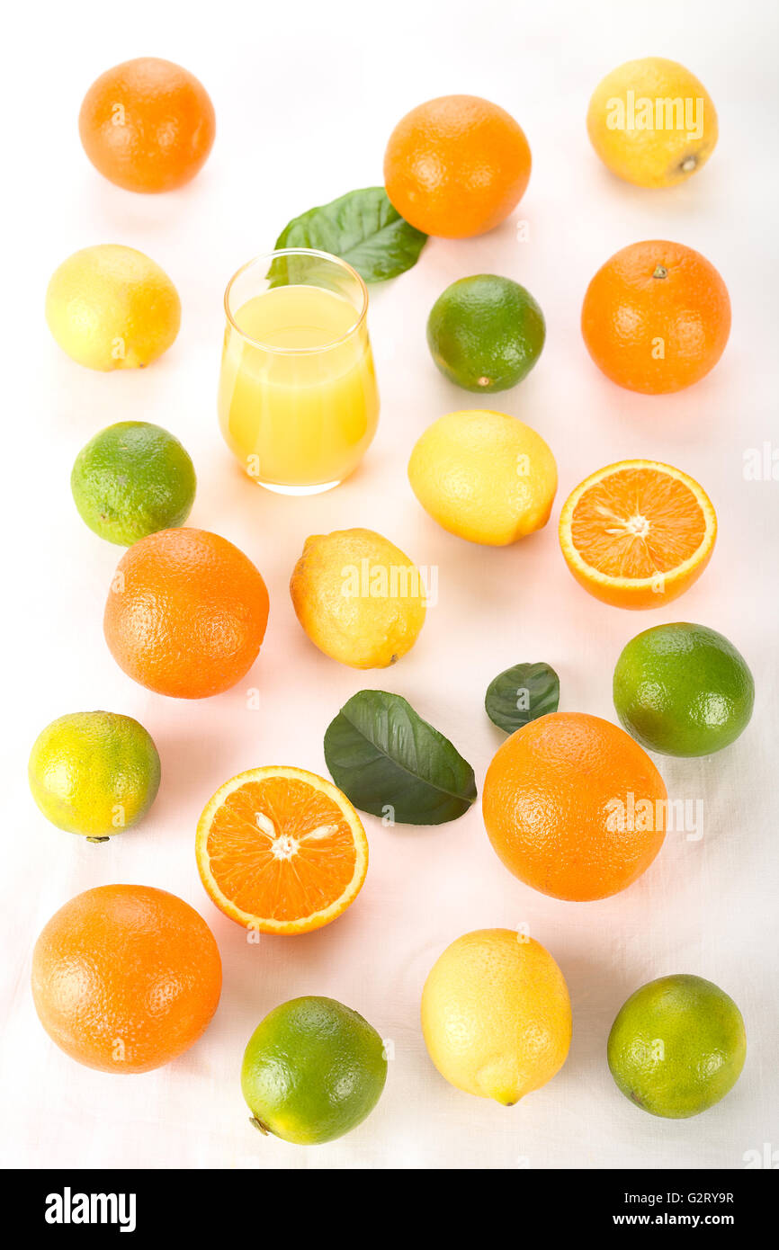Citrus fruits fresh hi-res stock photography and images - Alamy
