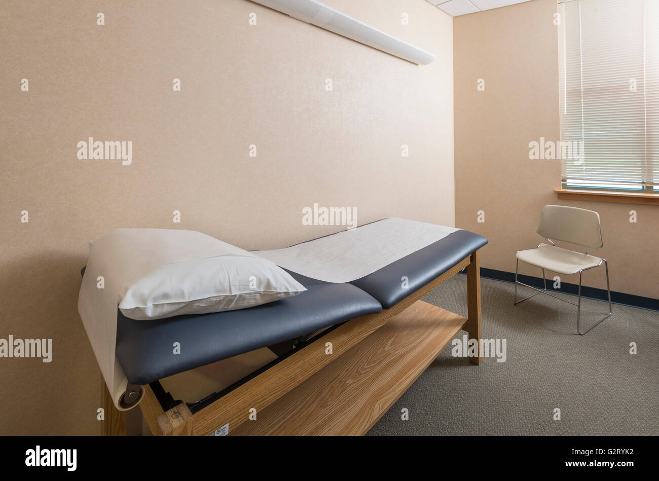 Plain room hi-res stock photography and images - Alamy