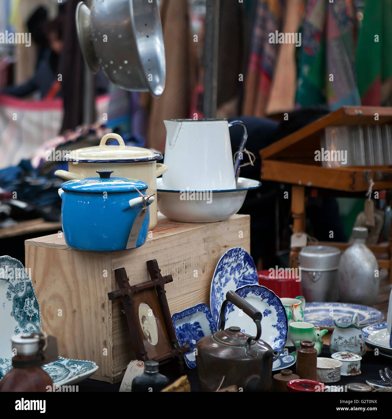 London - January 17, 2014. Flea market with old-fashioned goods ...