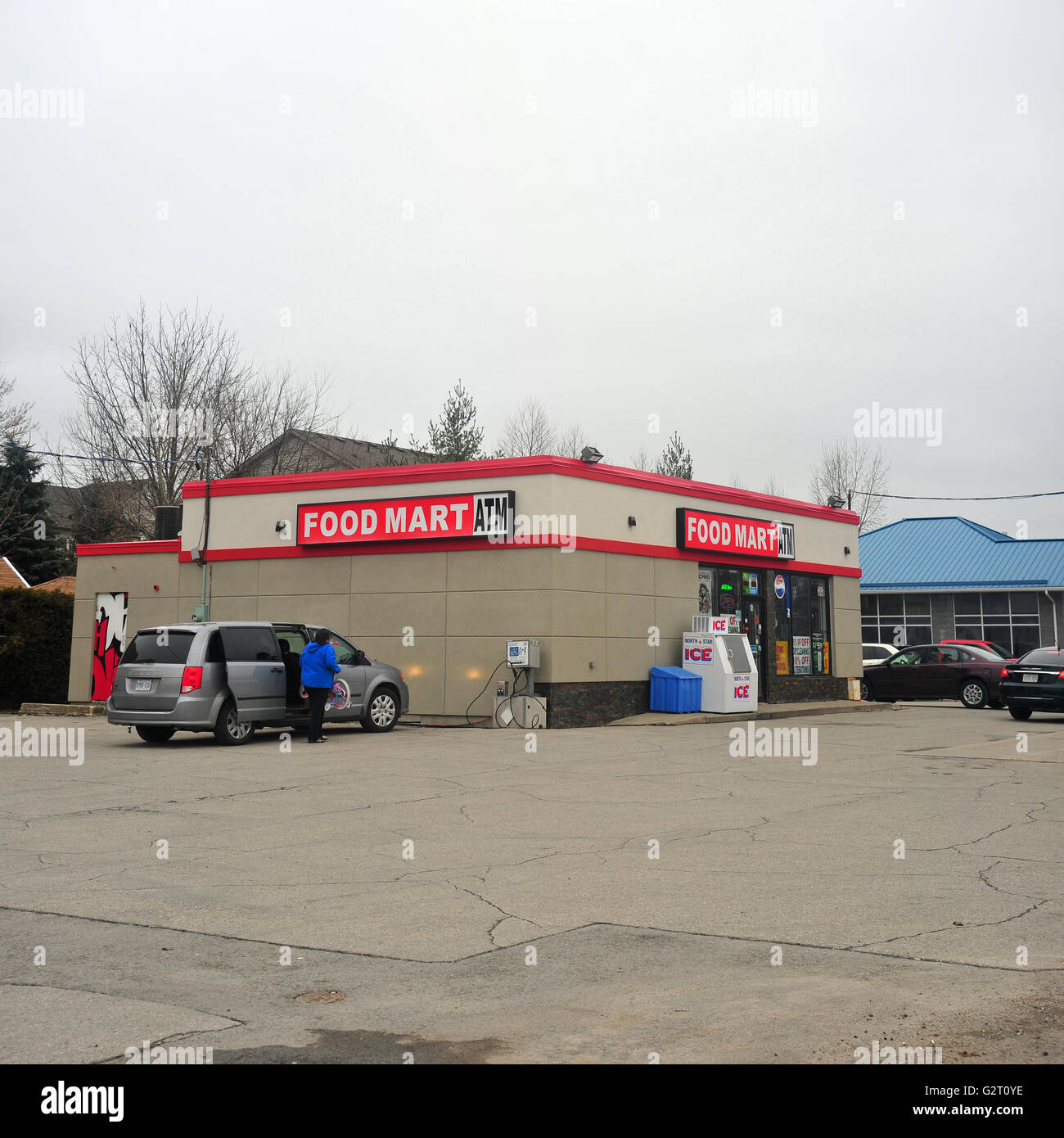 The front exterior of a Food Mart shop in the Canadian city of London ...