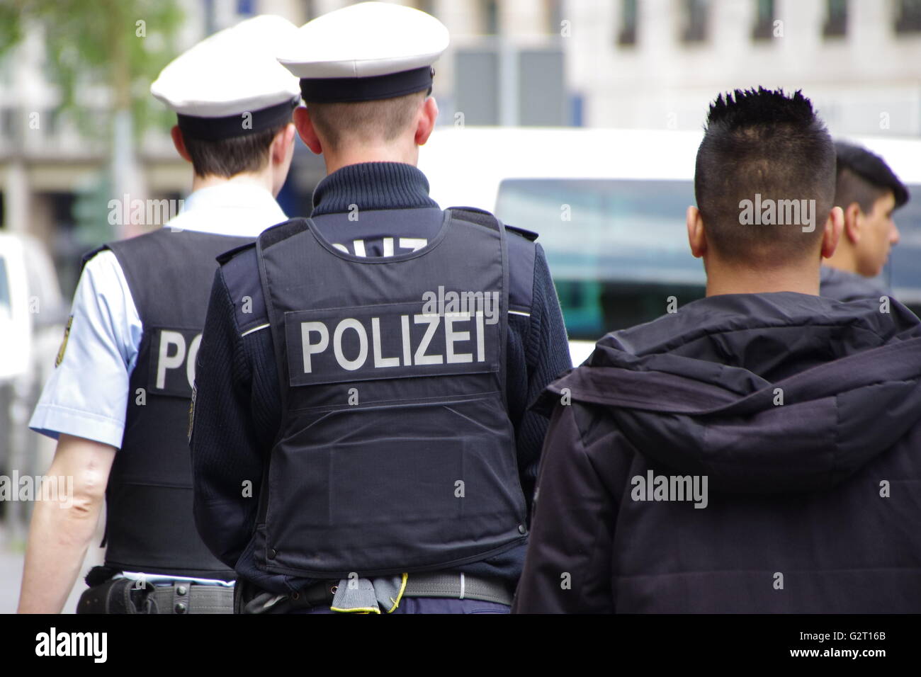Police men in Frankfurt am Main railway station Stock Photo - Alamy