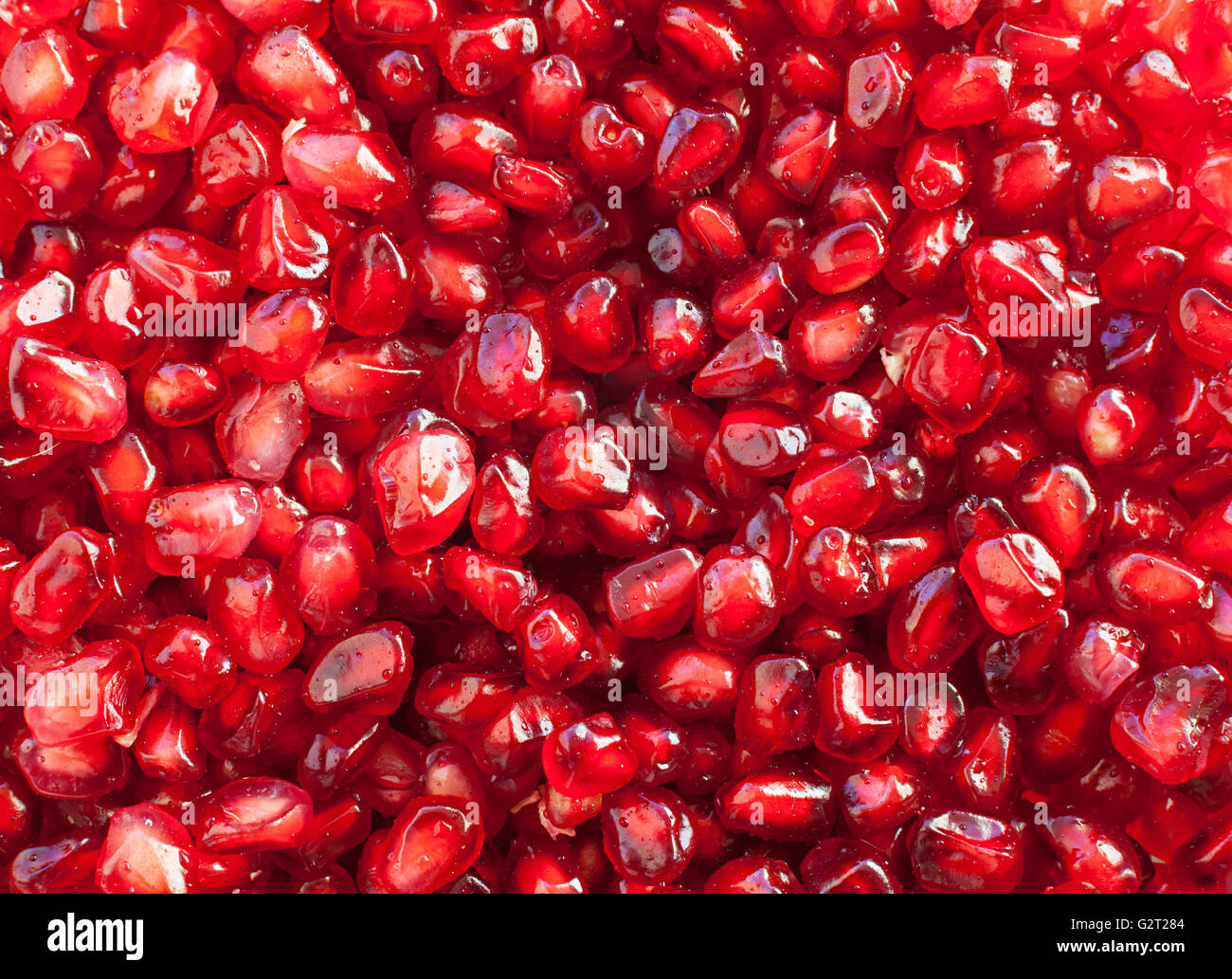 juicy pomegranate seeds close-up Stock Photo - Alamy