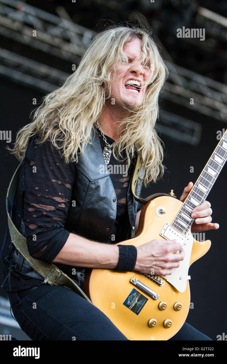 Night Ranger Band High Resolution Stock Photography and Images - Alamy