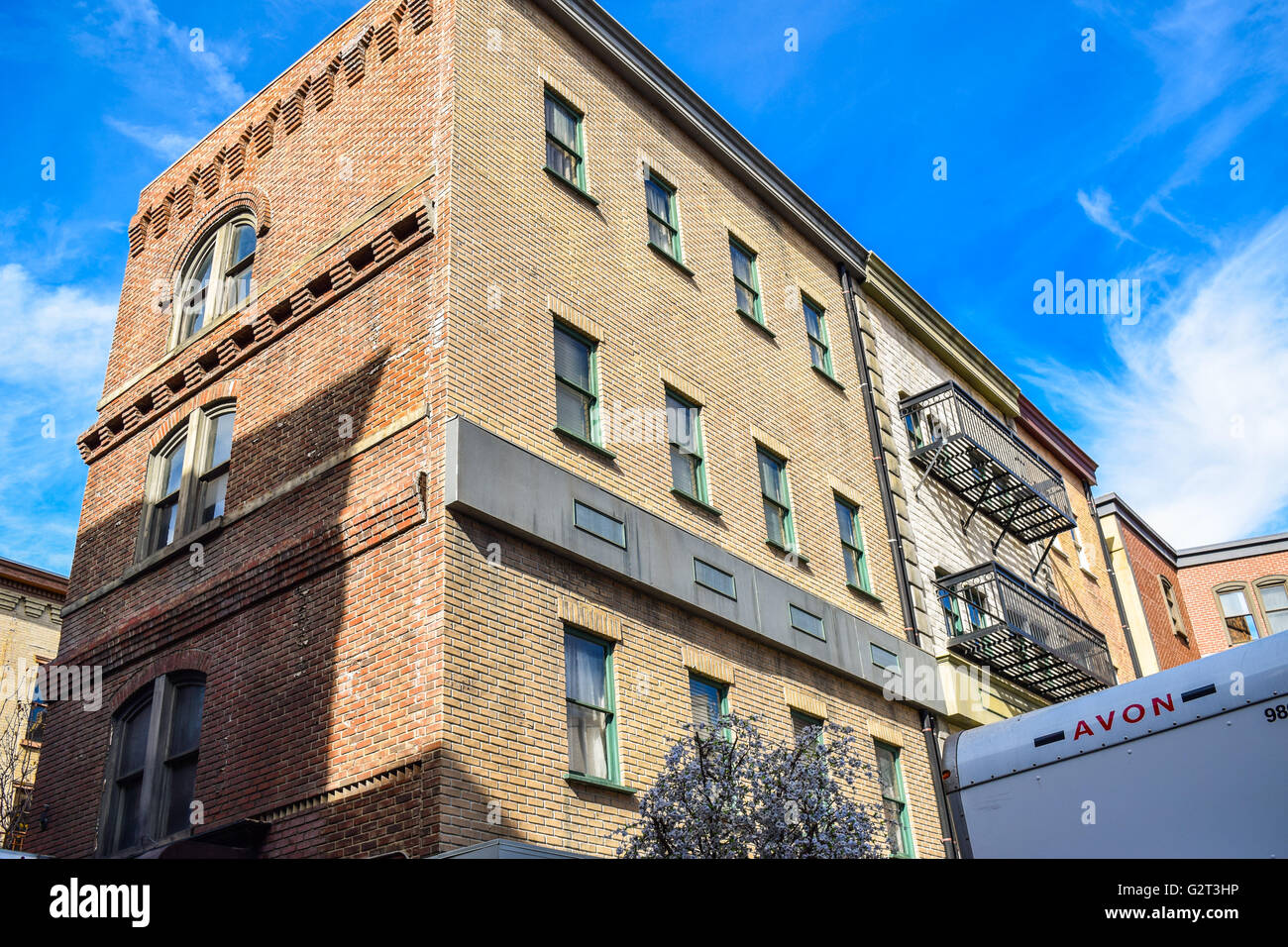 Warner Bros, New York Film Academy, TBS Originals, america ...