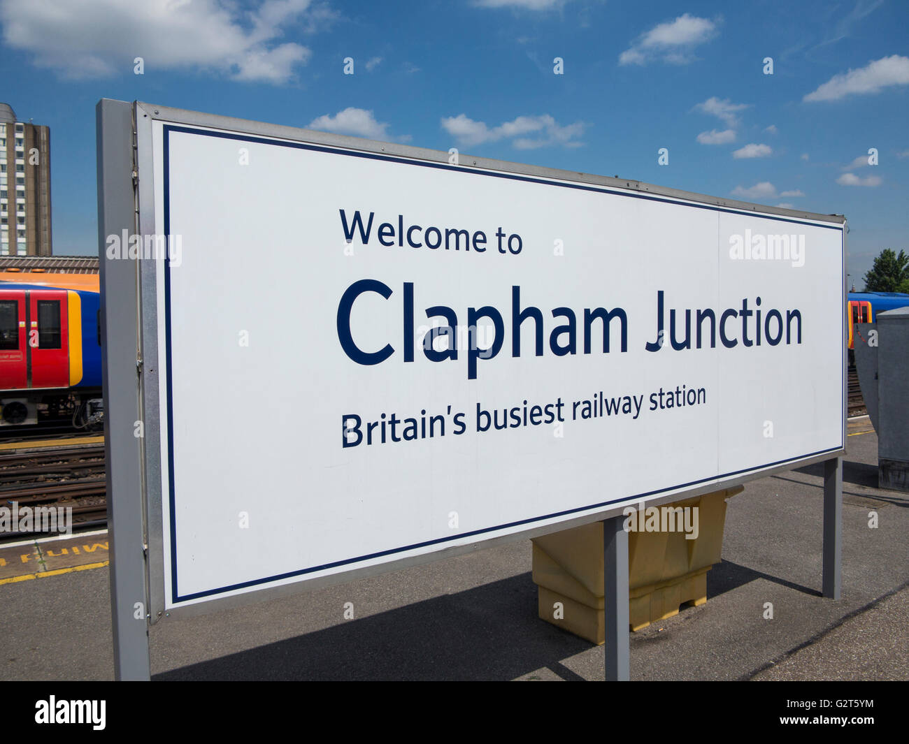 Clapham junction train station sign hi-res stock photography and images ...