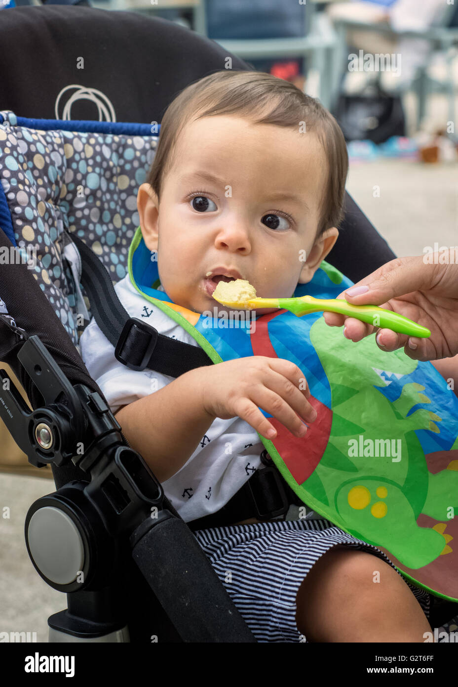 Baby boy sitting outside hi-res stock photography and images - Alamy