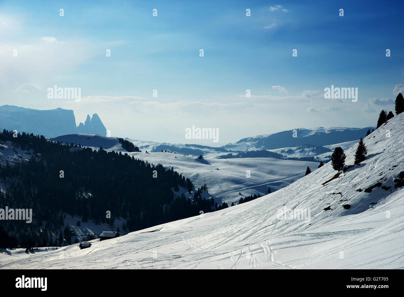 winter skiing slopes Stock Photo - Alamy