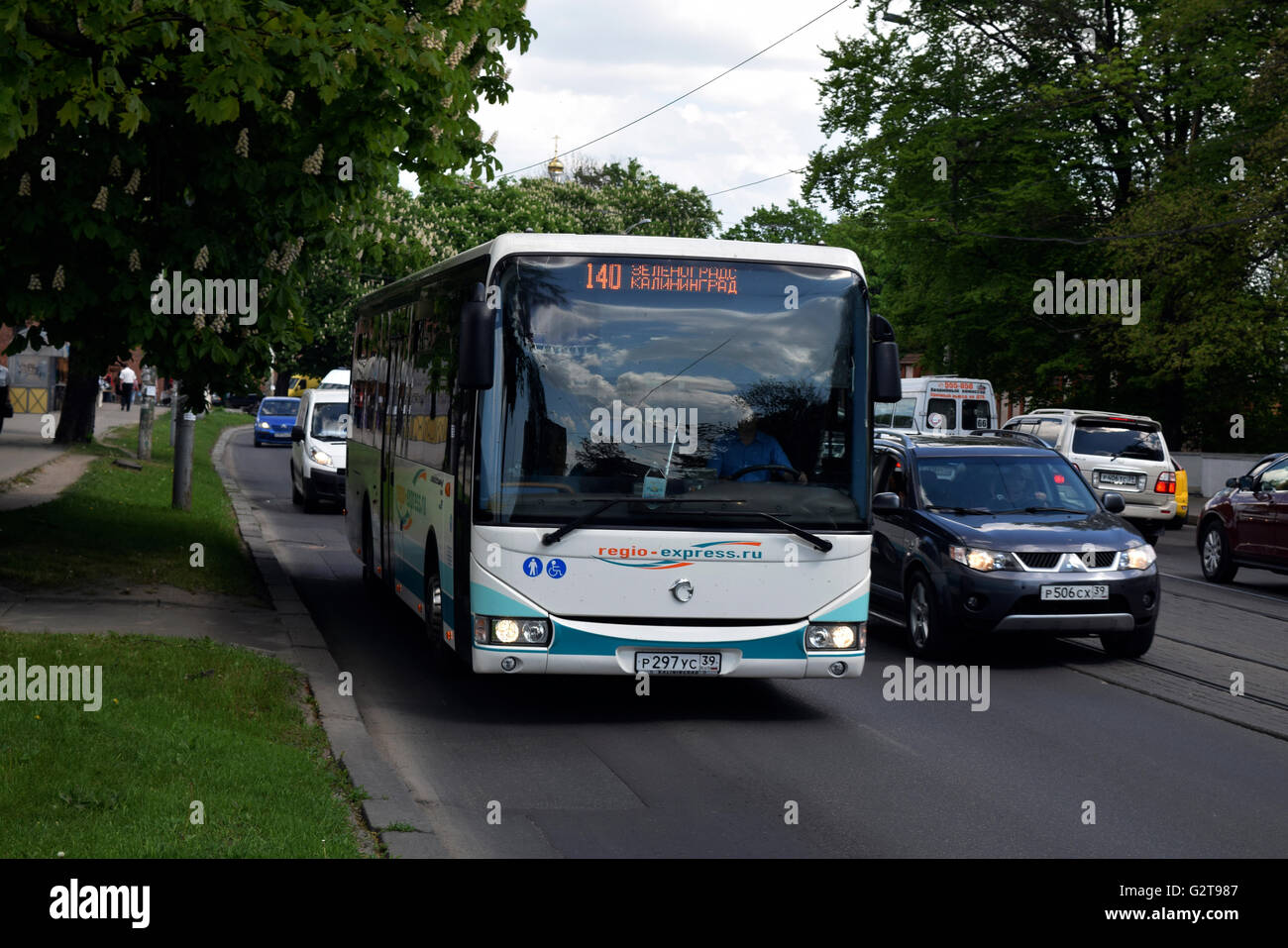 Suburban bus stop hi-res stock photography and images - Alamy