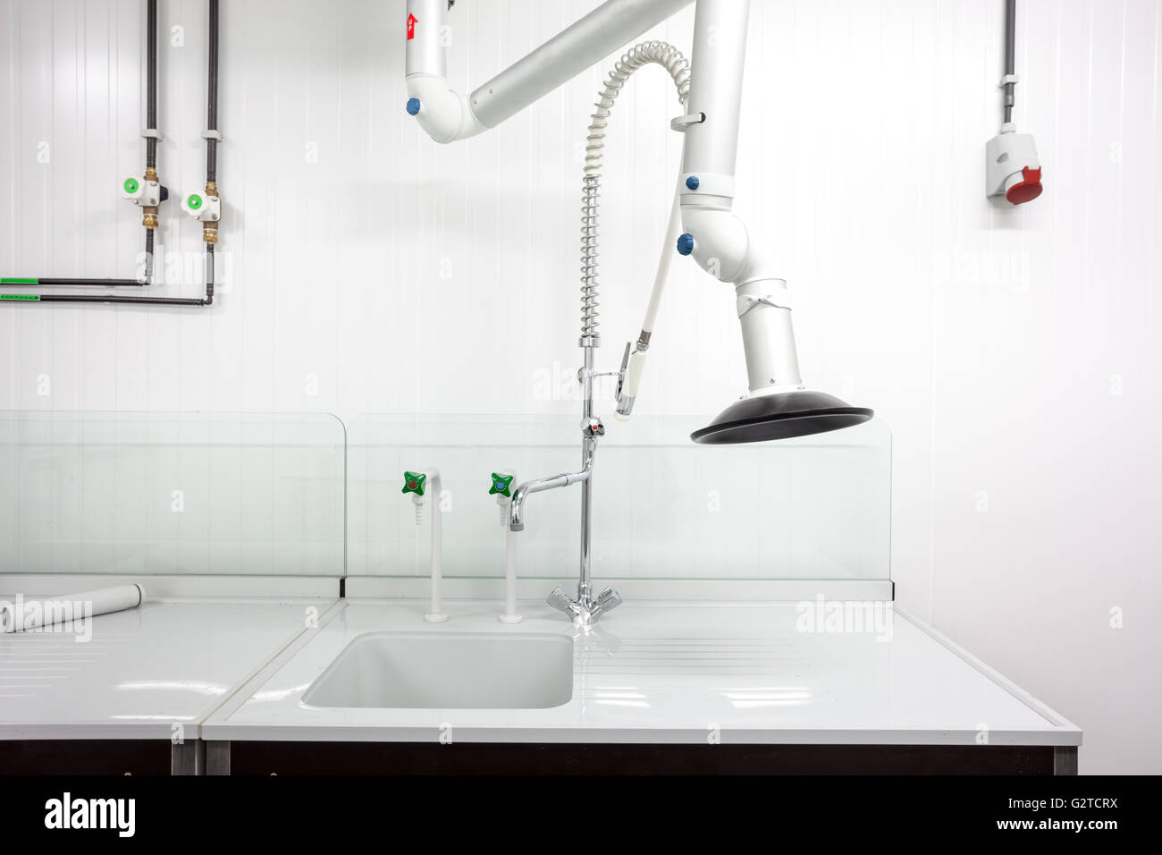 Laboratory sink hi-res stock photography and images - Alamy