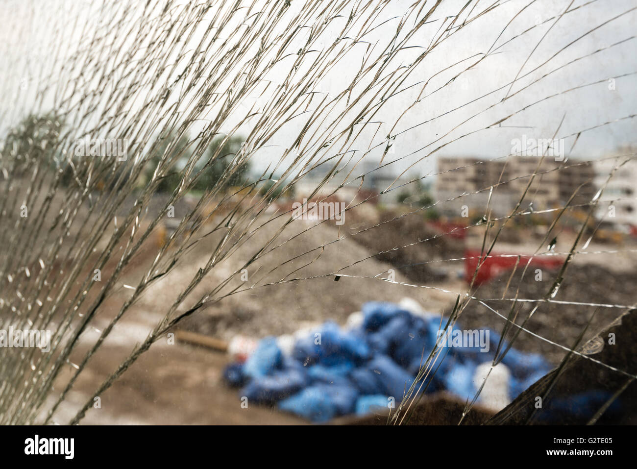 Large demolition machine hi-res stock photography and images - Alamy
