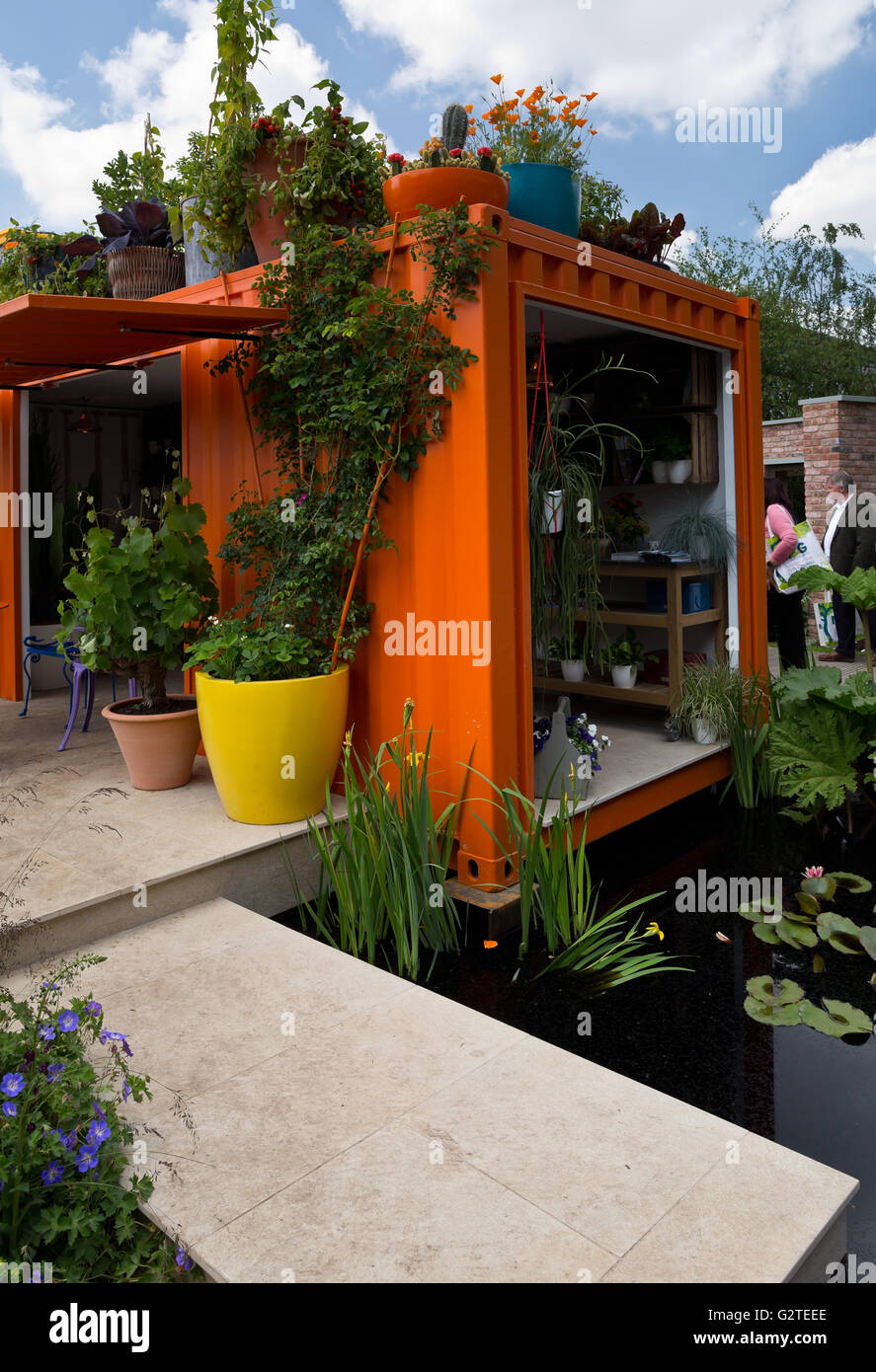 Rhs greening of grey britain hi-res stock photography and images - Alamy