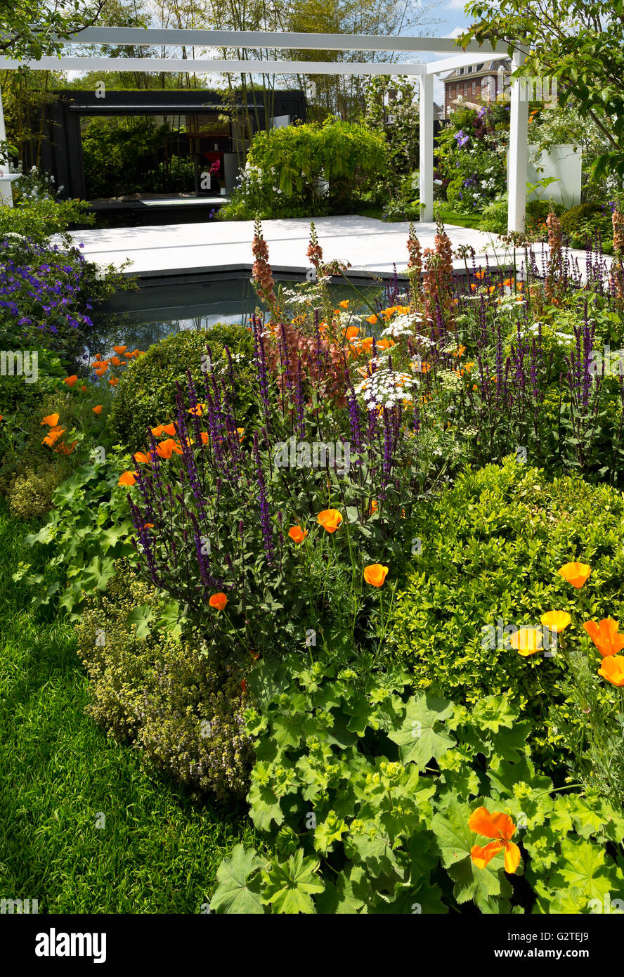 RHS Chelsea Flower Show 2016, The Watahan East & West Garden, silver ...