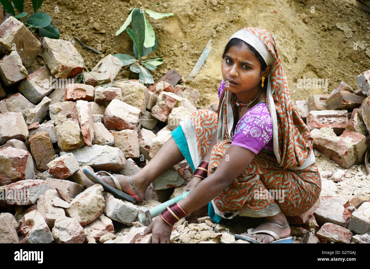 Indian Construction worker Stock Photo - Alamy