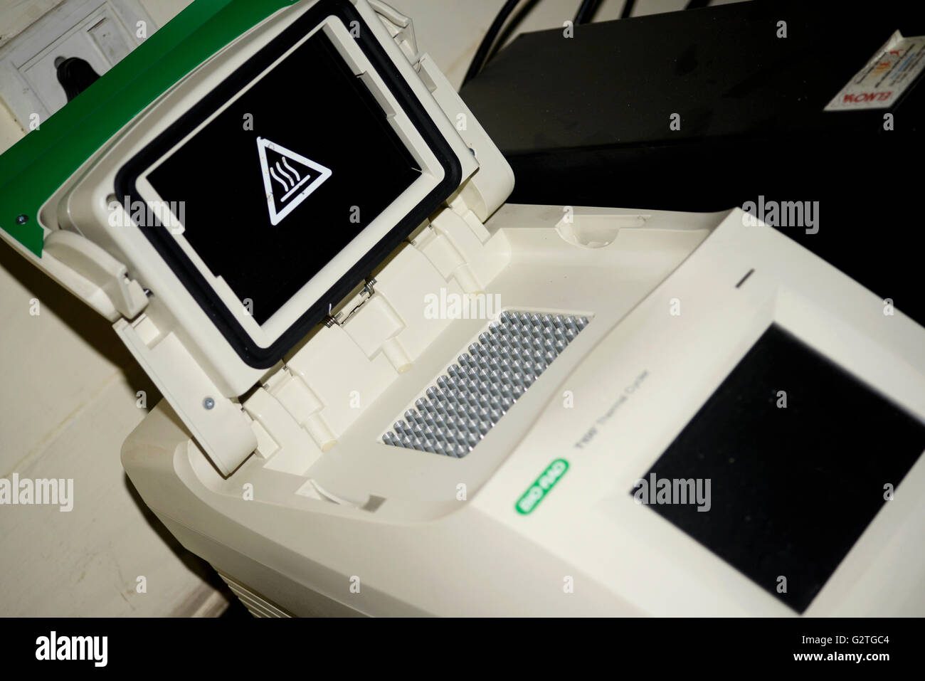 Pcr machine hi-res stock photography and images - Alamy