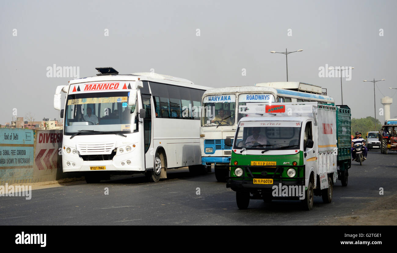 Bus-Mode of Transport Stock Photo - Alamy
