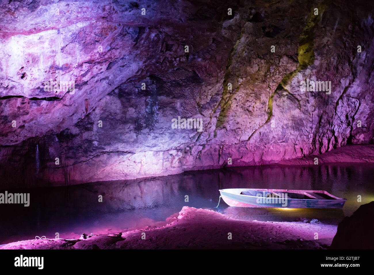 Cheddar gorge cave hi-res stock photography and images - Alamy