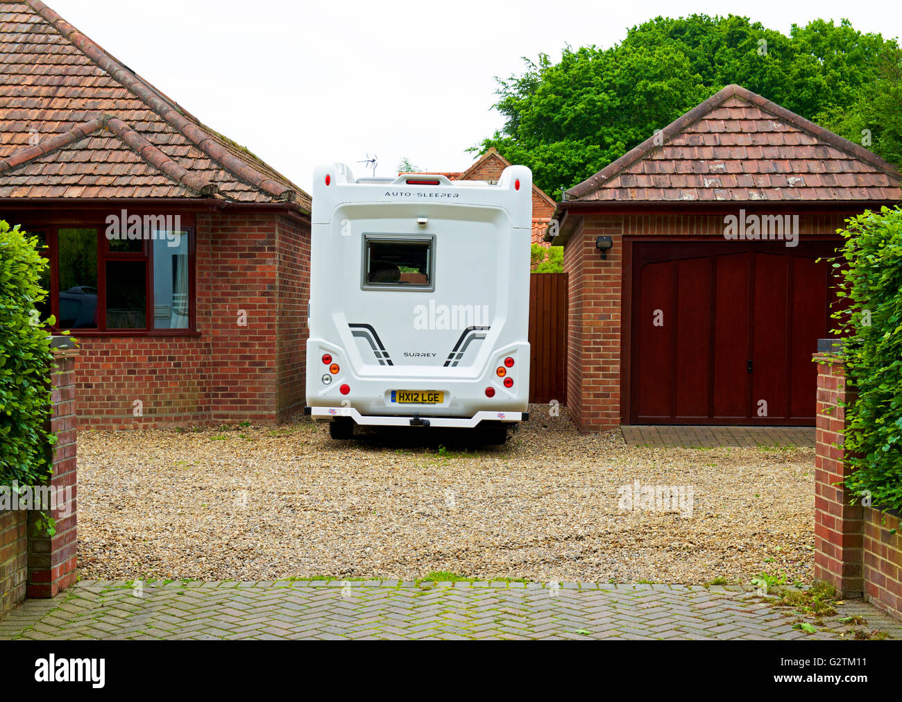 Motorhome Rv In The Driveway at Holly Bunny blog
