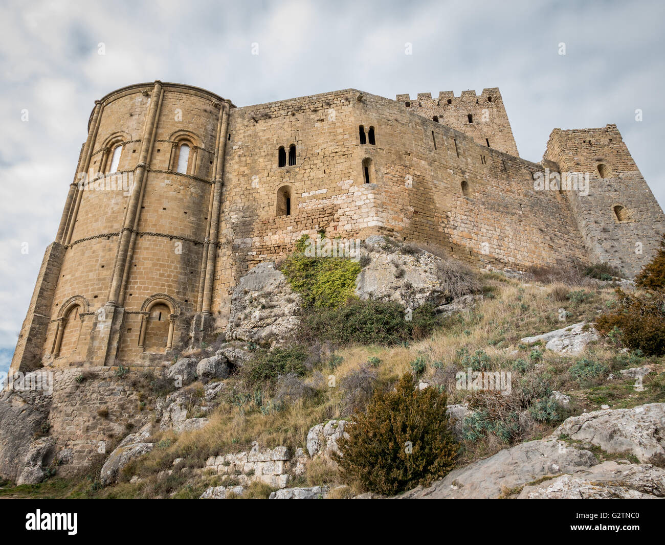 Castillo de loarre loarre castle hi-res stock photography and images ...