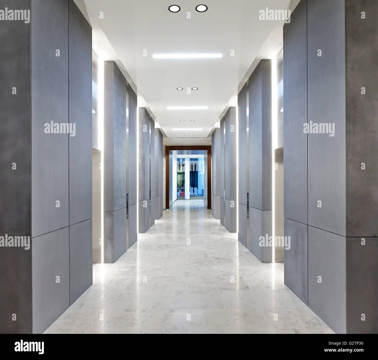 Elevator landing hi-res stock photography and images - Alamy
