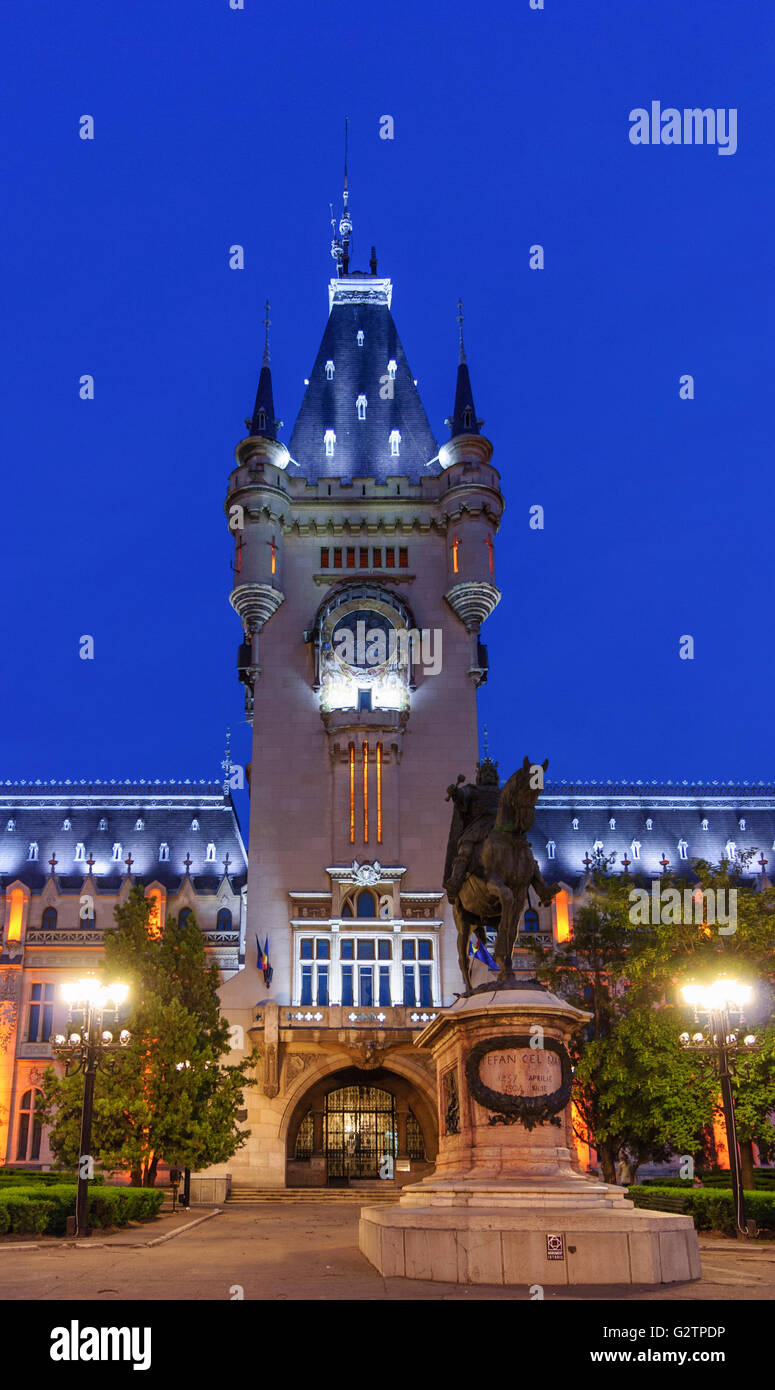 Palace of Culture : former City Hall , today it houses four museums ...