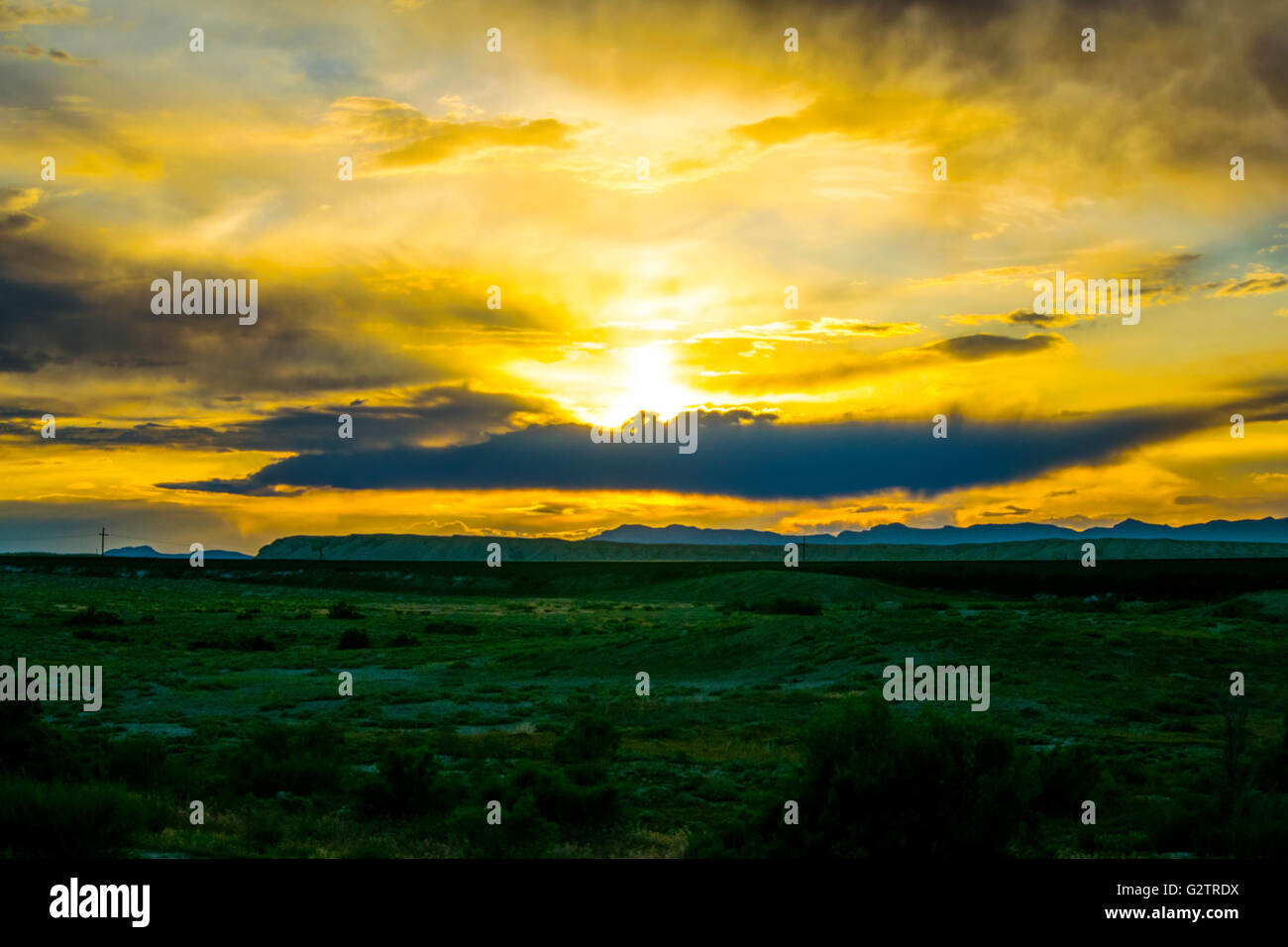 Utah Sunset,Golden Sky Stock Photo - Alamy