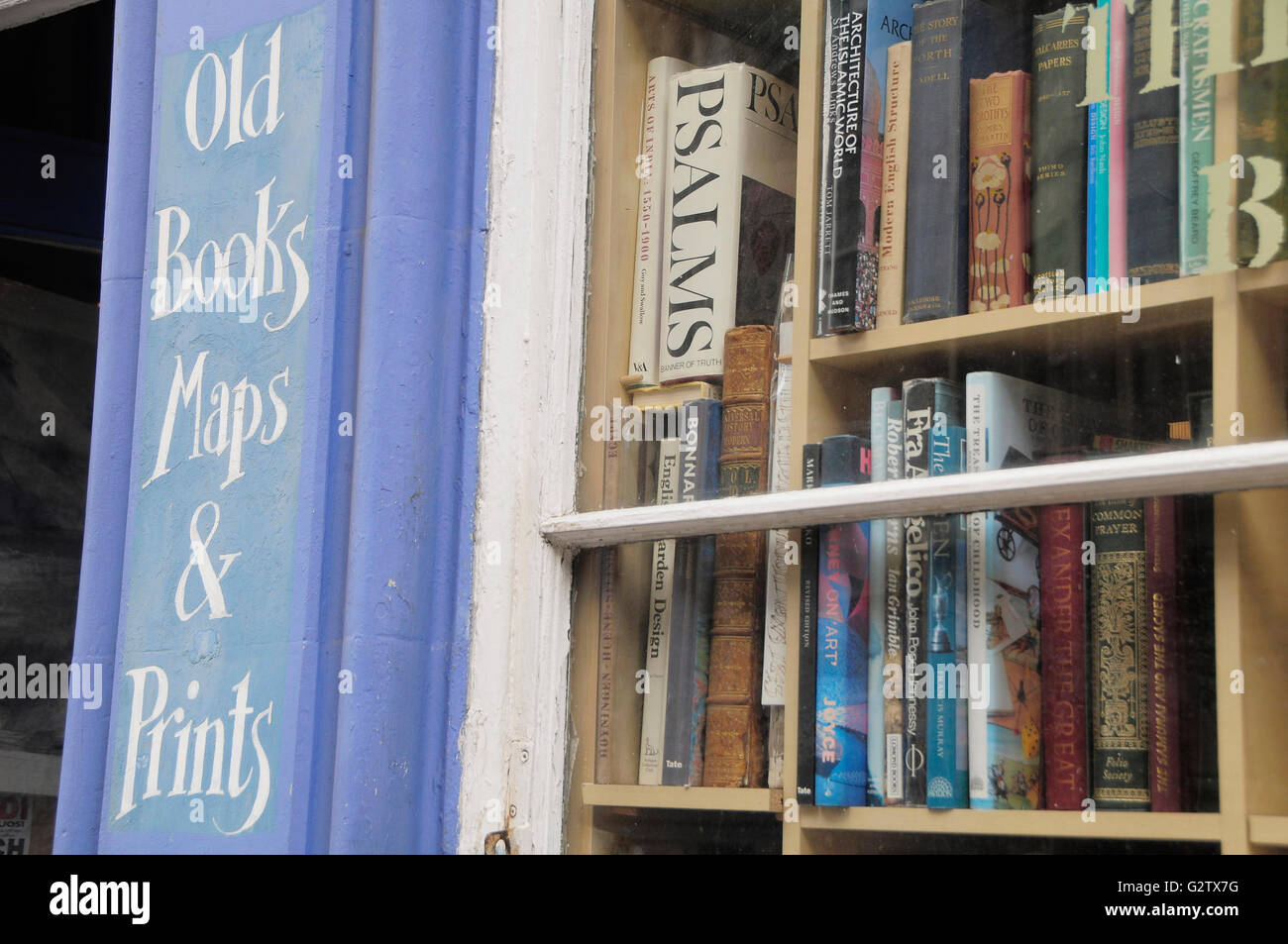 Scotland, Edinburgh, second hand & used book shop, Victoria Street ...