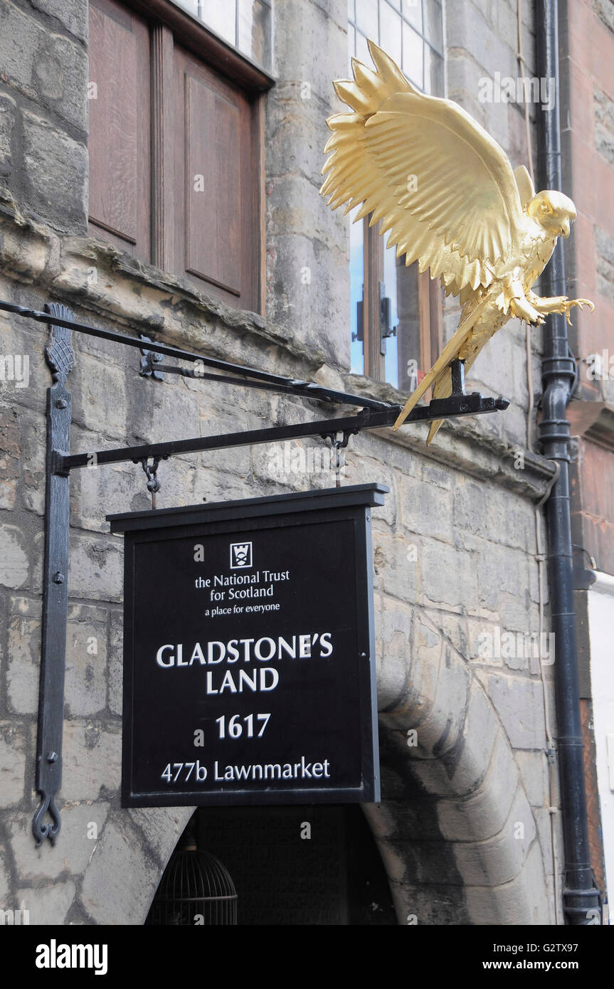 Gladstones land edinburgh hi-res stock photography and images - Alamy