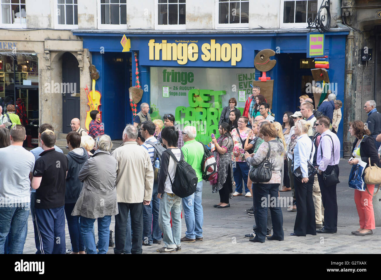 Scotland, Edinburgh, Fringe Shop on the Royal Mile Stock Photo - Alamy