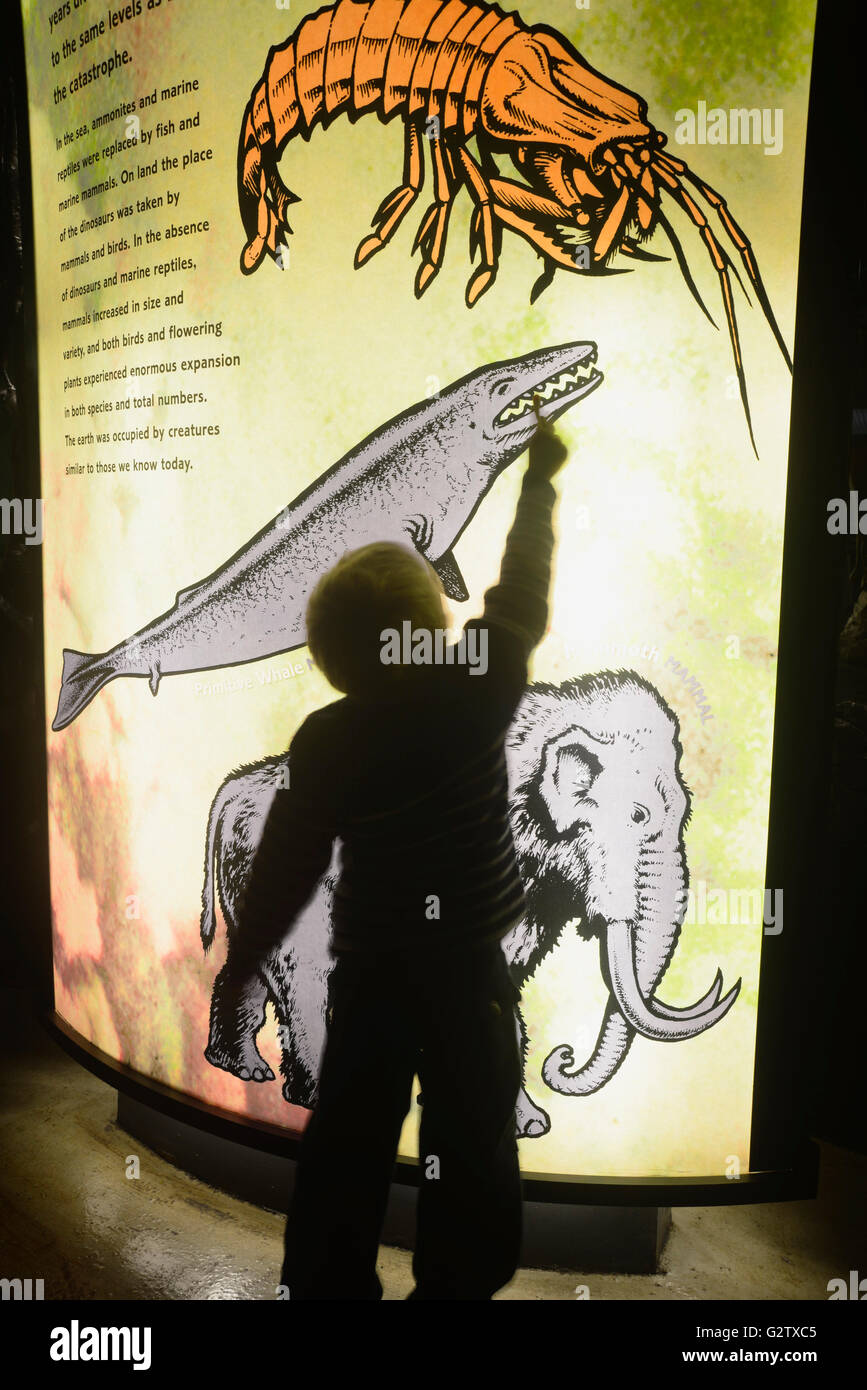 Science museum children earth hi-res stock photography and images - Alamy