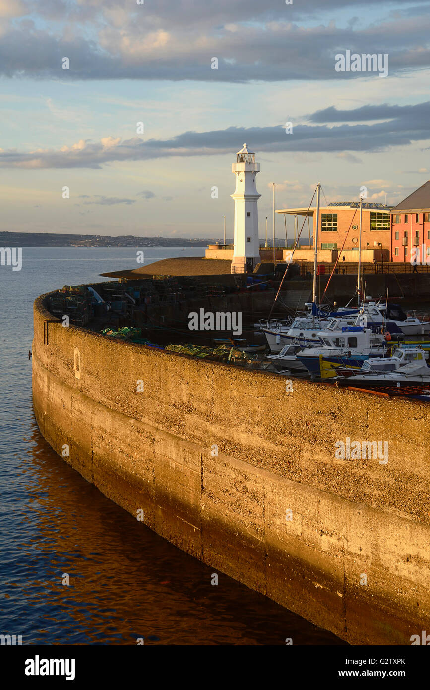 Scotland, Edinburgh, Leith, harbour walls Stock Photo - Alamy