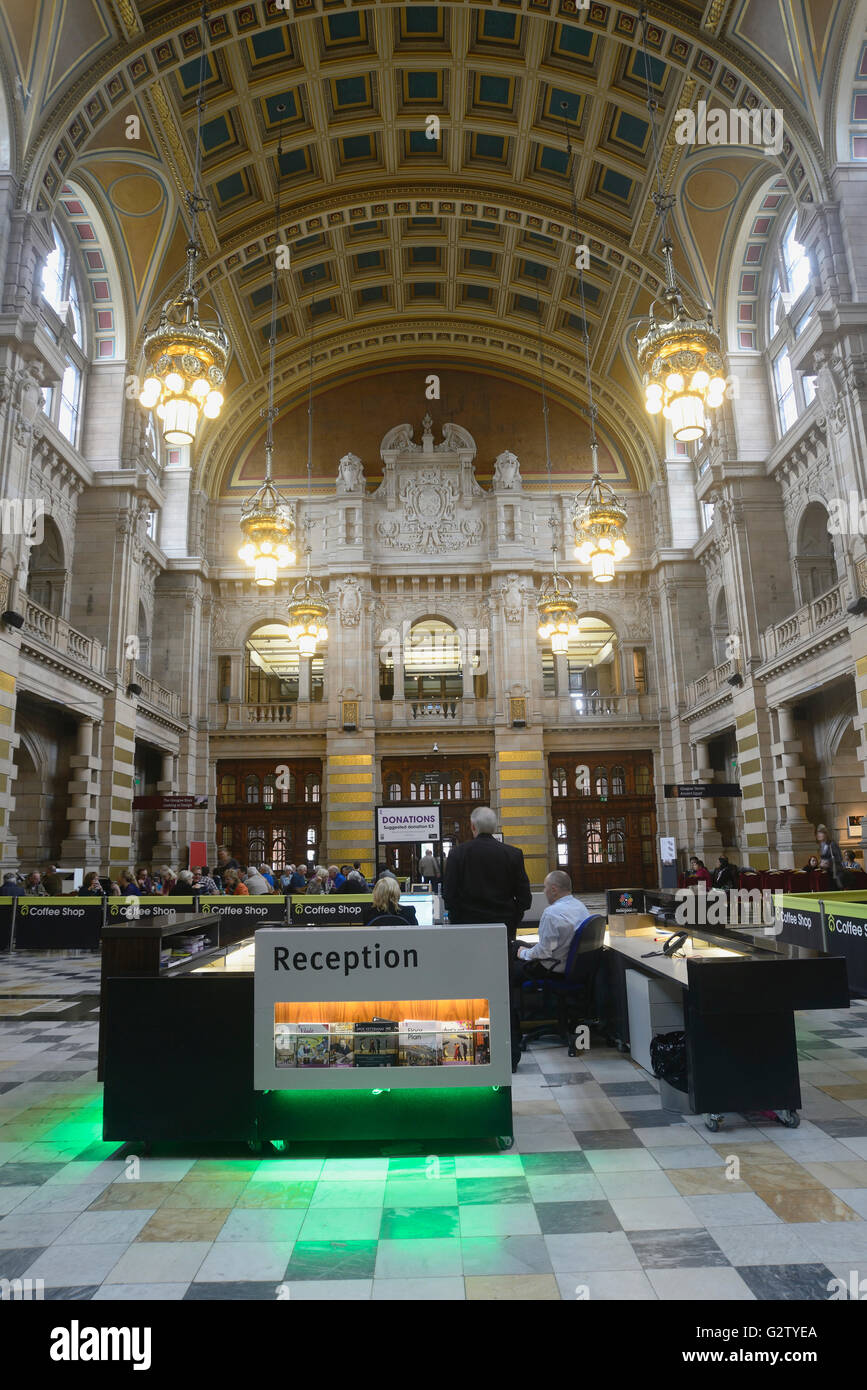 Central reception hi-res stock photography and images - Alamy