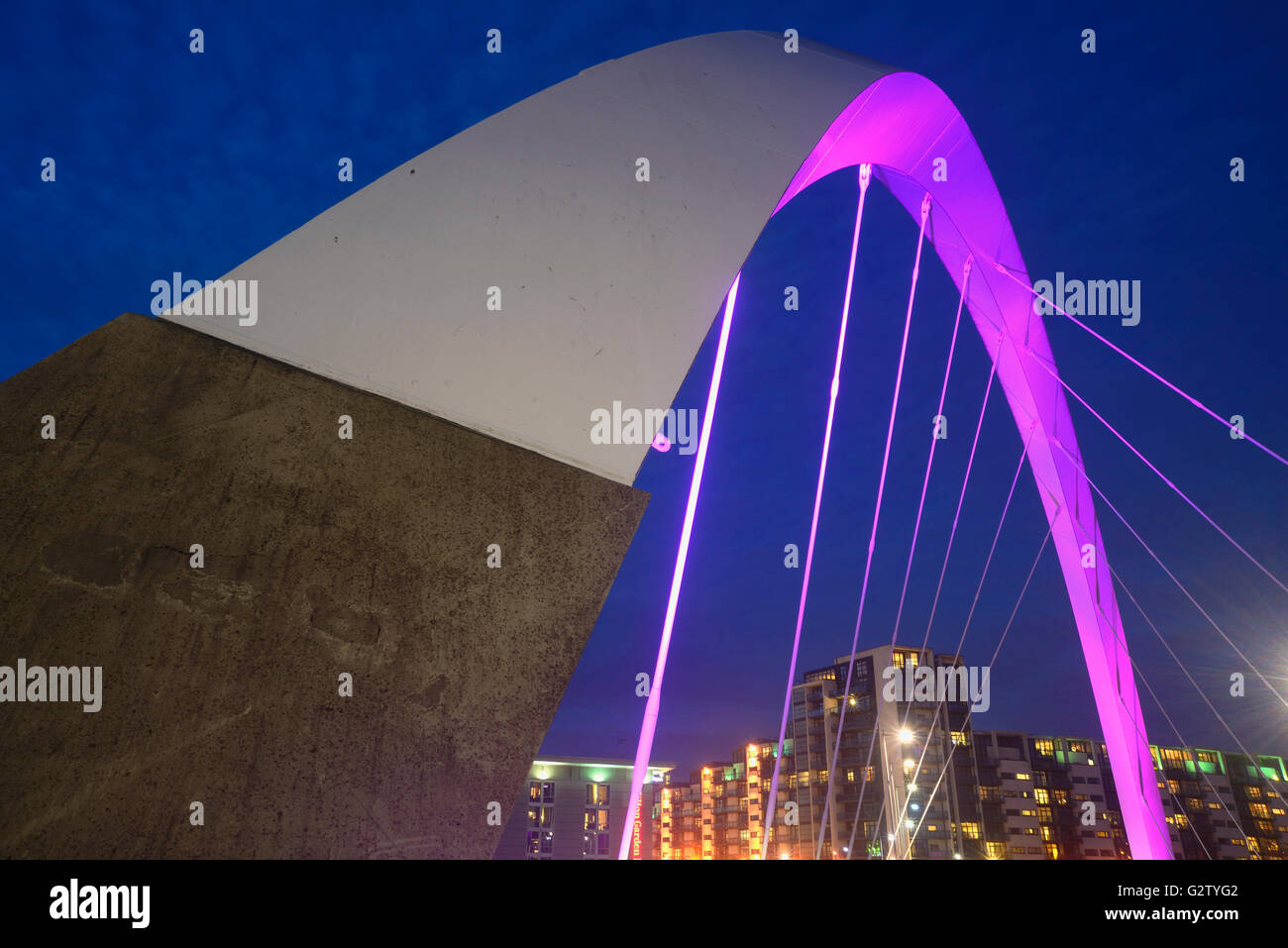 Scotland, Glasgow, The Clyde, Clyde Arc at night Stock Photo - Alamy