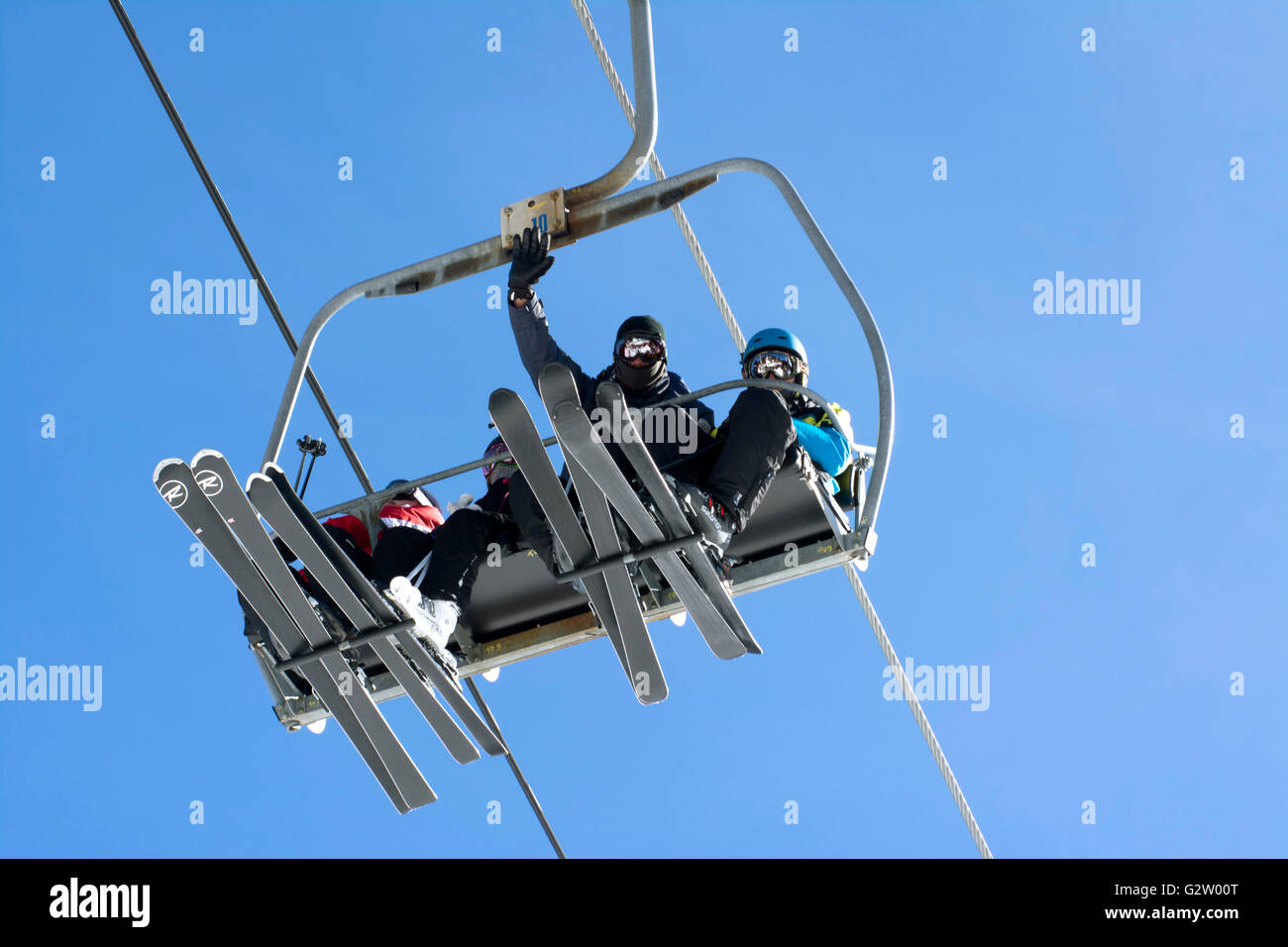 Lift up people hi-res stock photography and images - Alamy