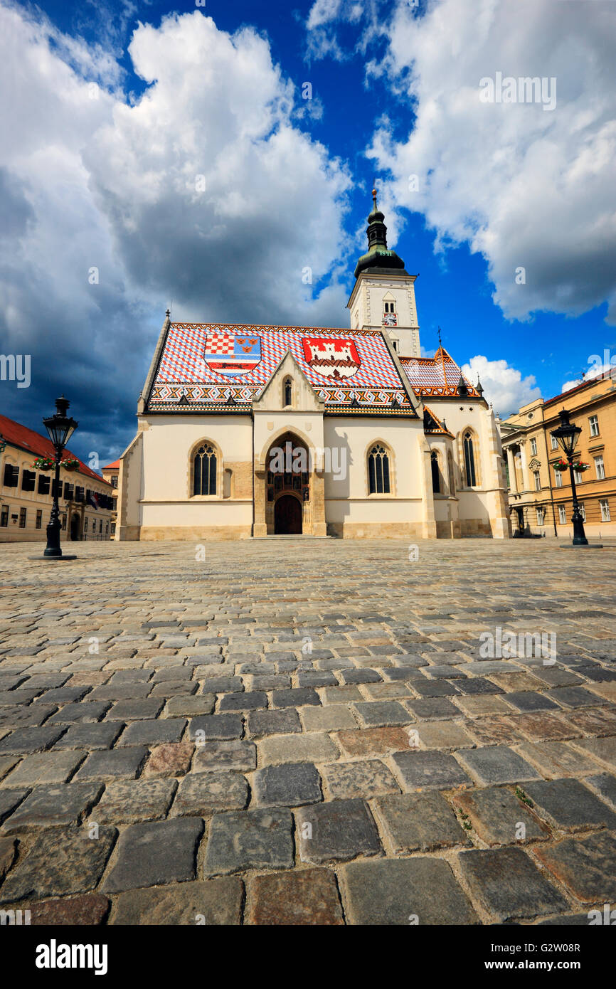 Scenic old red church hi-res stock photography and images - Alamy