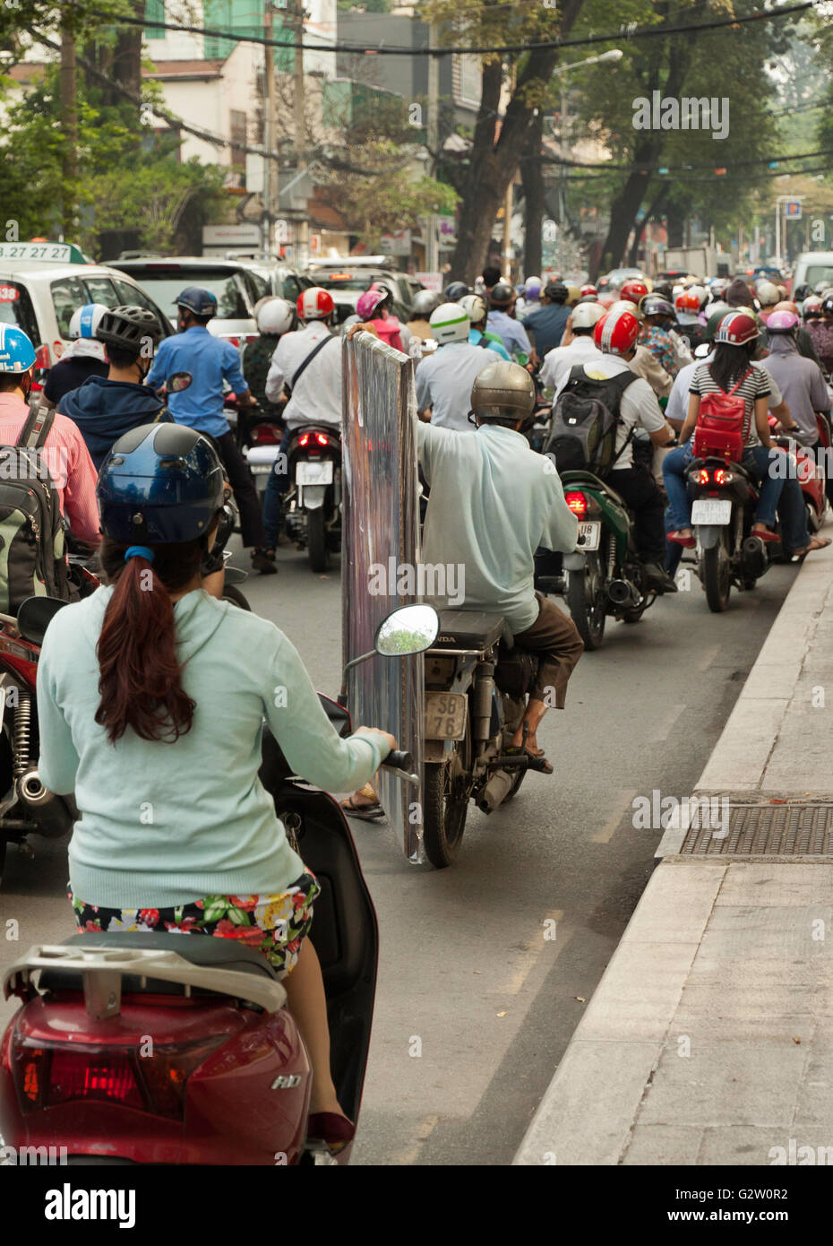 Overloaded motorcycle hi-res stock photography and images - Alamy