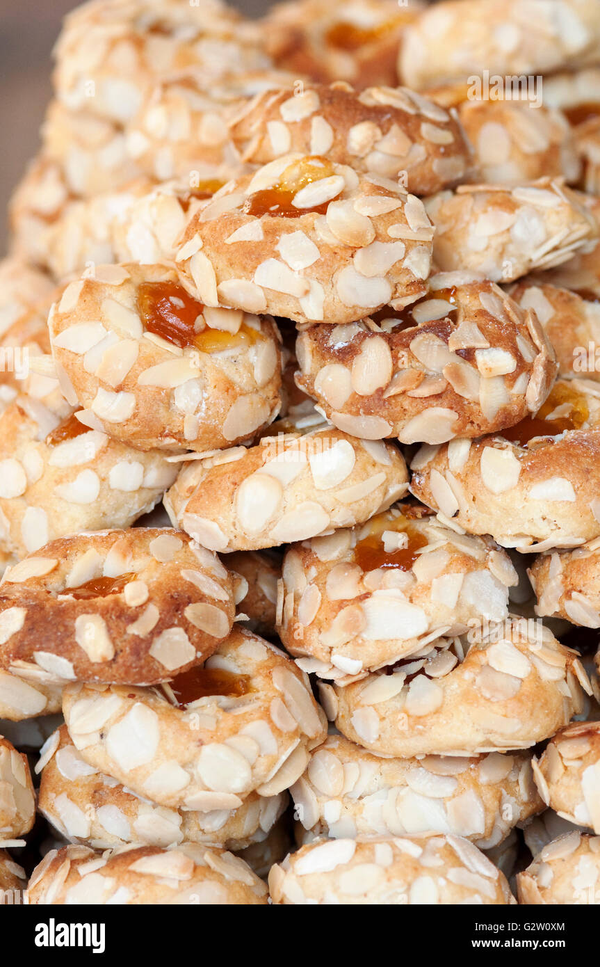 Almond paste hi-res stock photography and images - Alamy