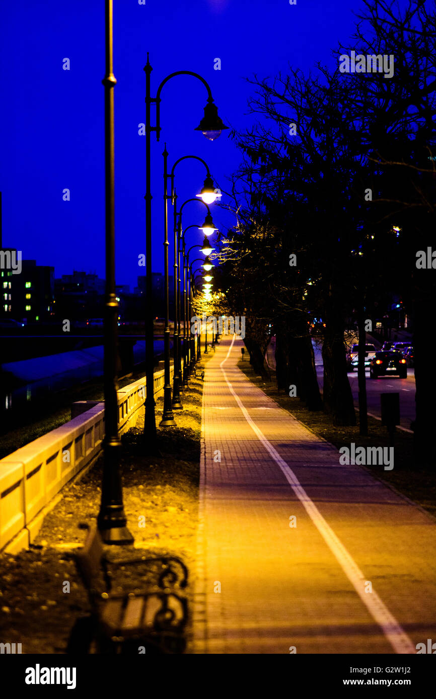 Night promenade hi-res stock photography and images - Alamy