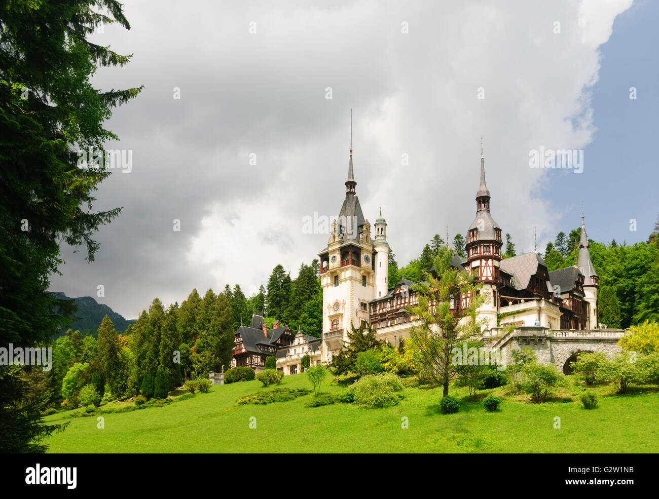 Transilvania castle hi-res stock photography and images - Alamy