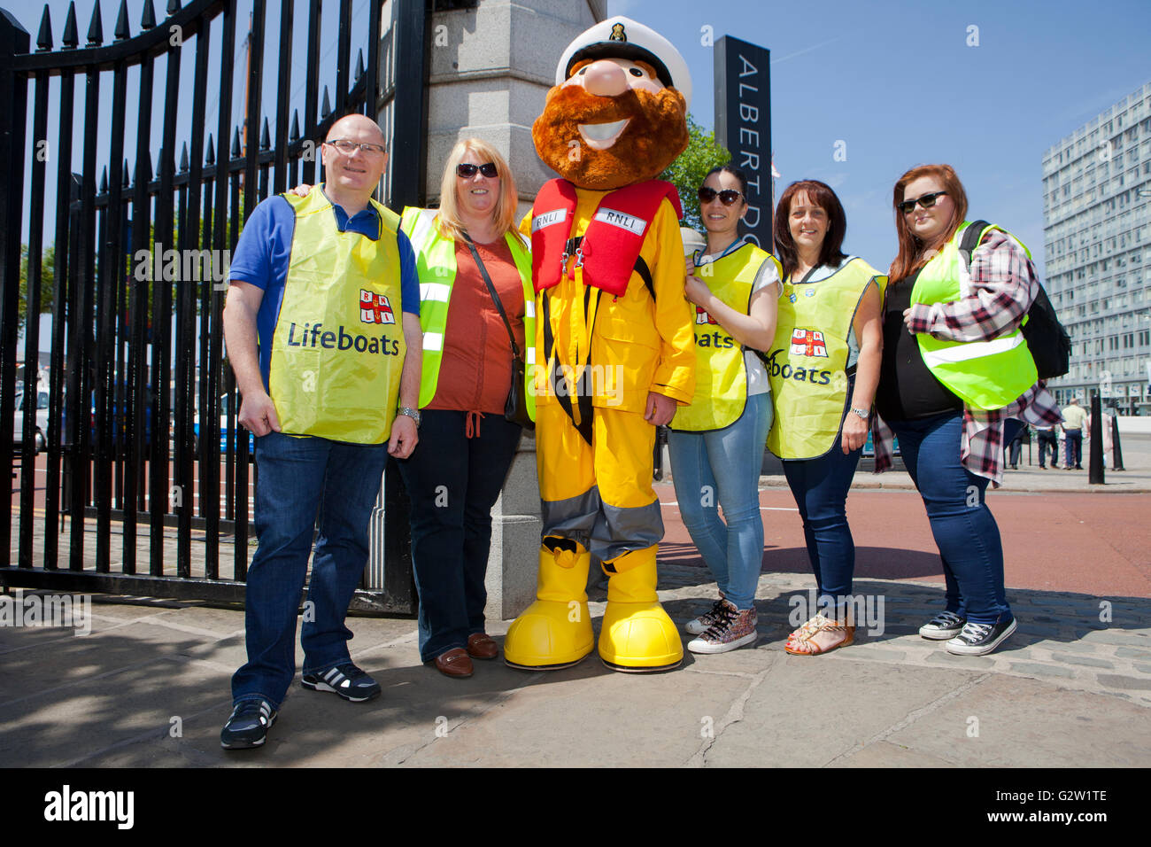 rnli lifeguard sea save rescue rescuer emergency drown drowning water ...