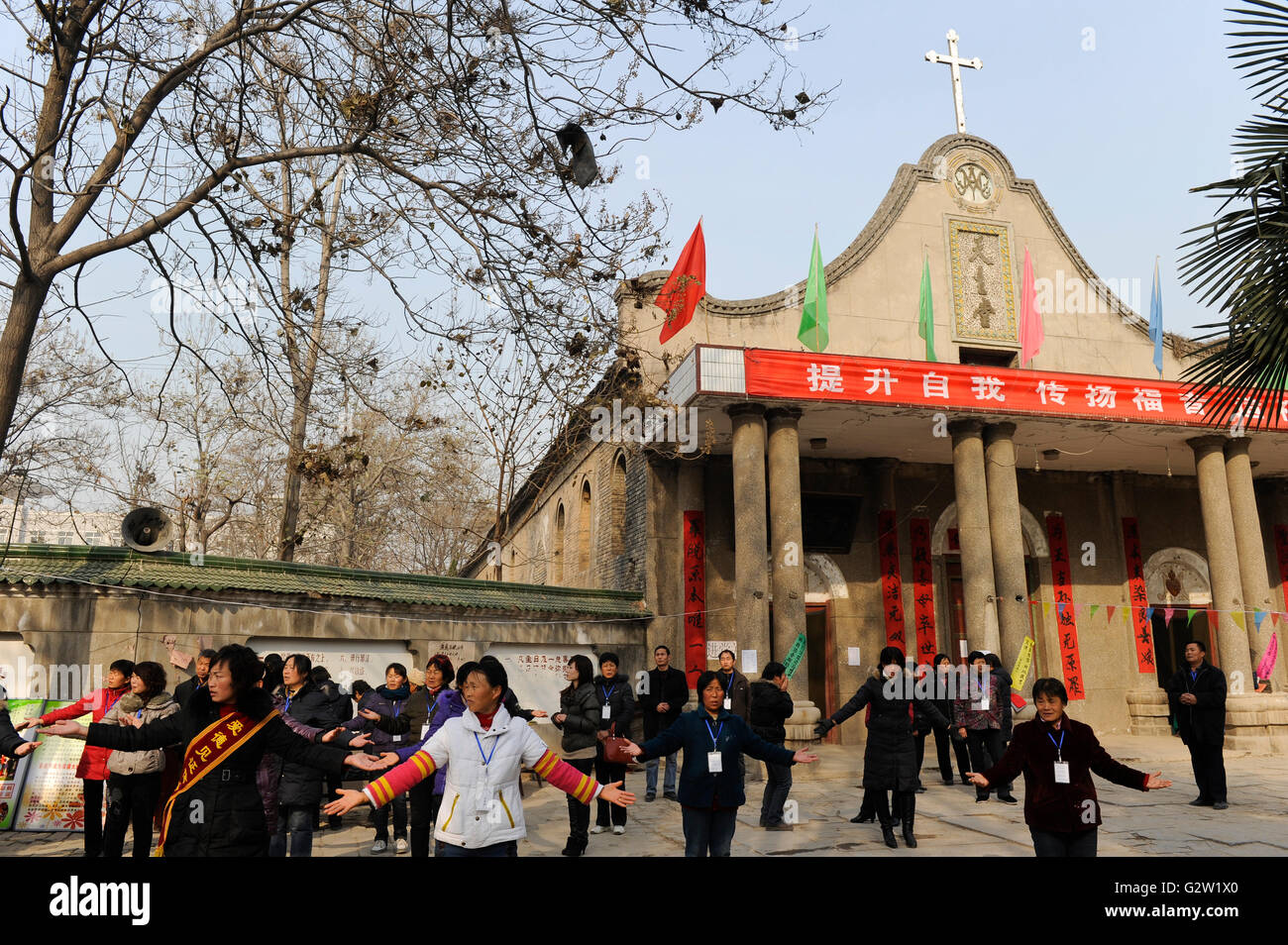 Missionary woman in china hi-res stock photography and images - Alamy