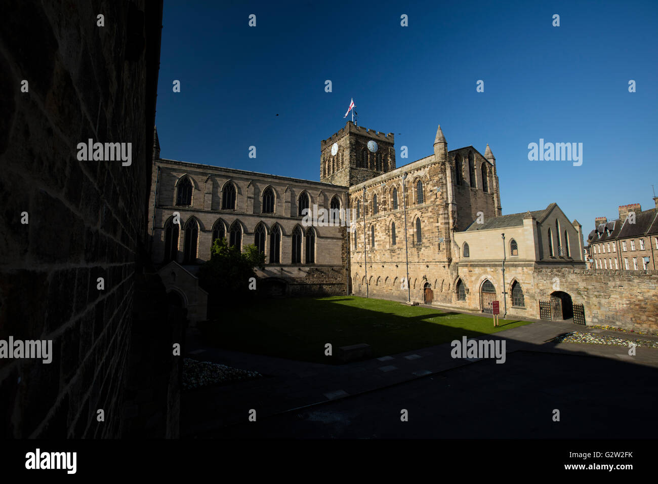 Architecture hexham cathedral building hi-res stock photography and ...