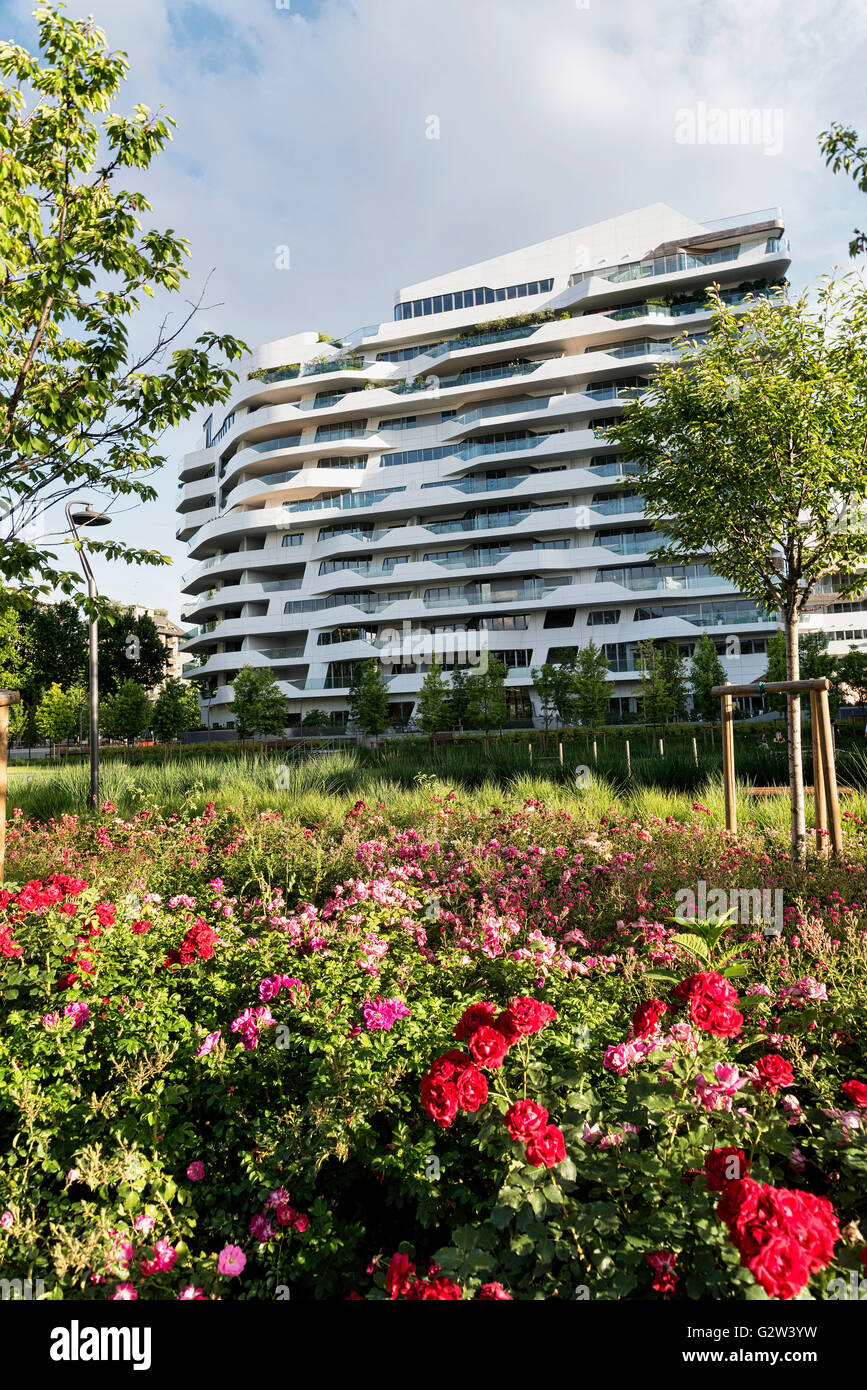 Modern residential buildings in Milan (Lombardy, Italy): Citylife Stock ...