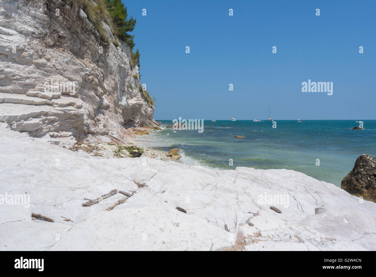 a view of conero beach in marche, italy Stock Photo - Alamy